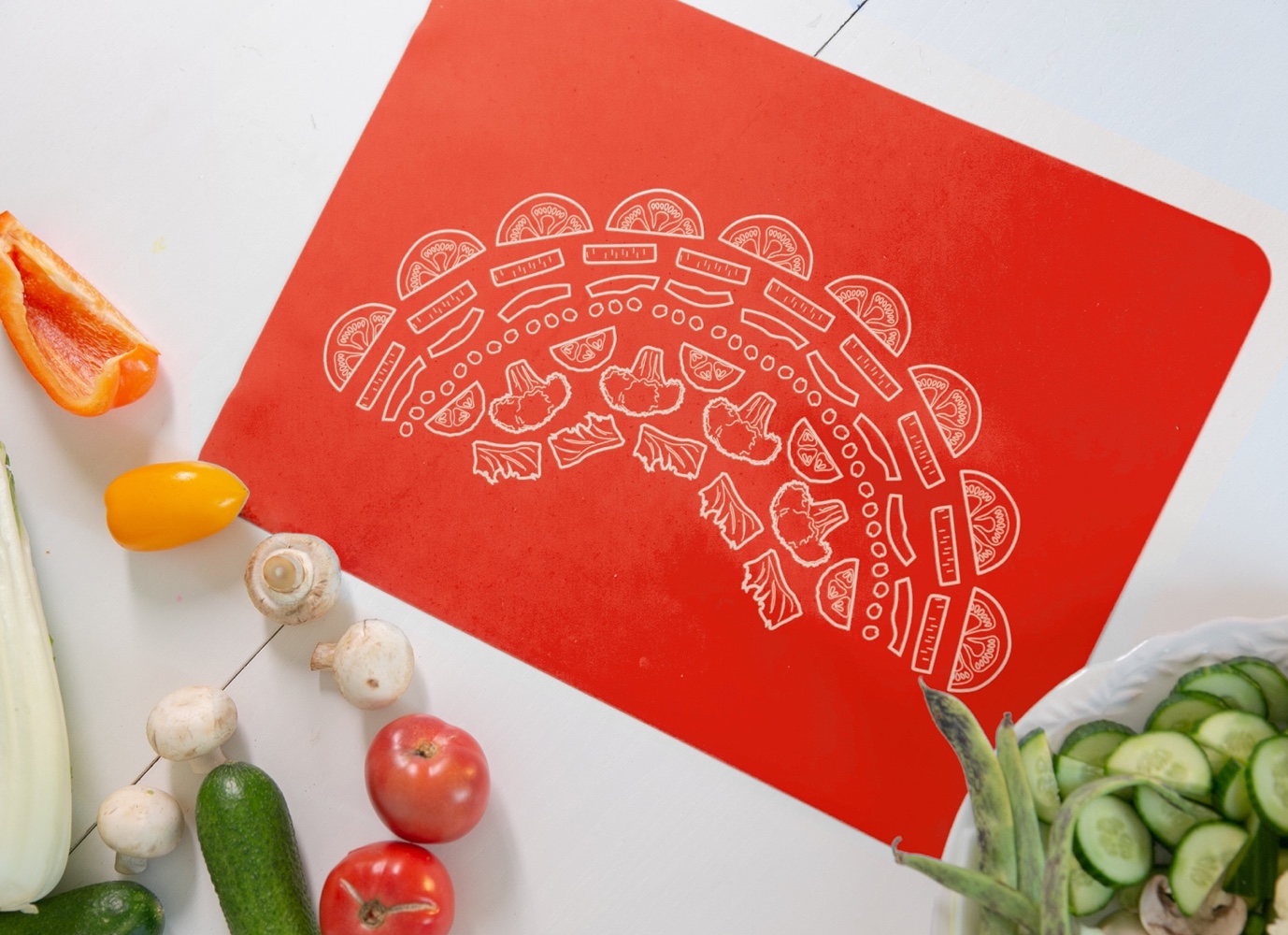 VeggieMat™ — Placemat making eating vegetables fun for kids